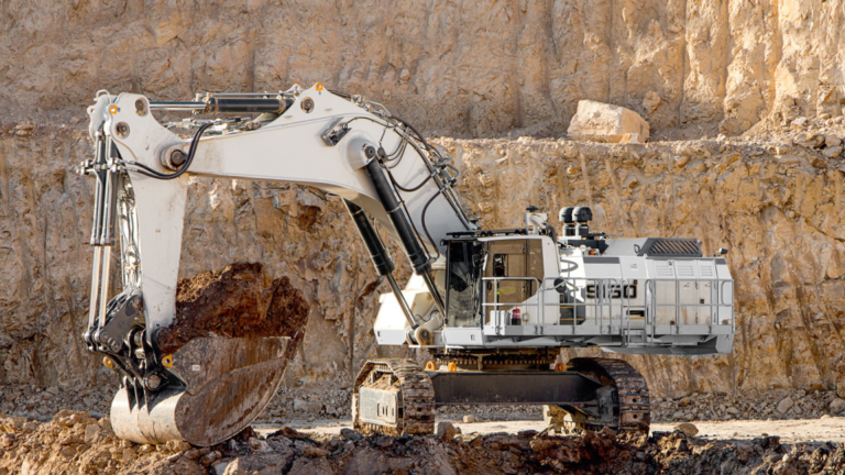 Liebherr At Minexpo 2012 Exhibits R 9150 Mining Excavator Liebherr